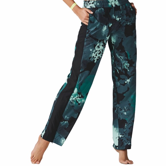 Fabletics | Pants & Jumpsuits | 35 Fabletics Annalies Watercolor Track ...